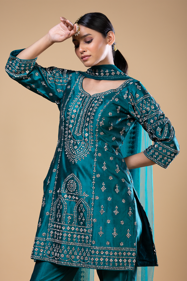 Surmayi Pant Suit Set